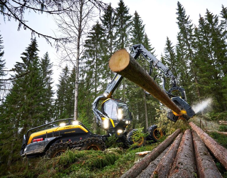 PONSSE Scorpion Giant & PONSSE Mammoth| Forest Machine Magazine