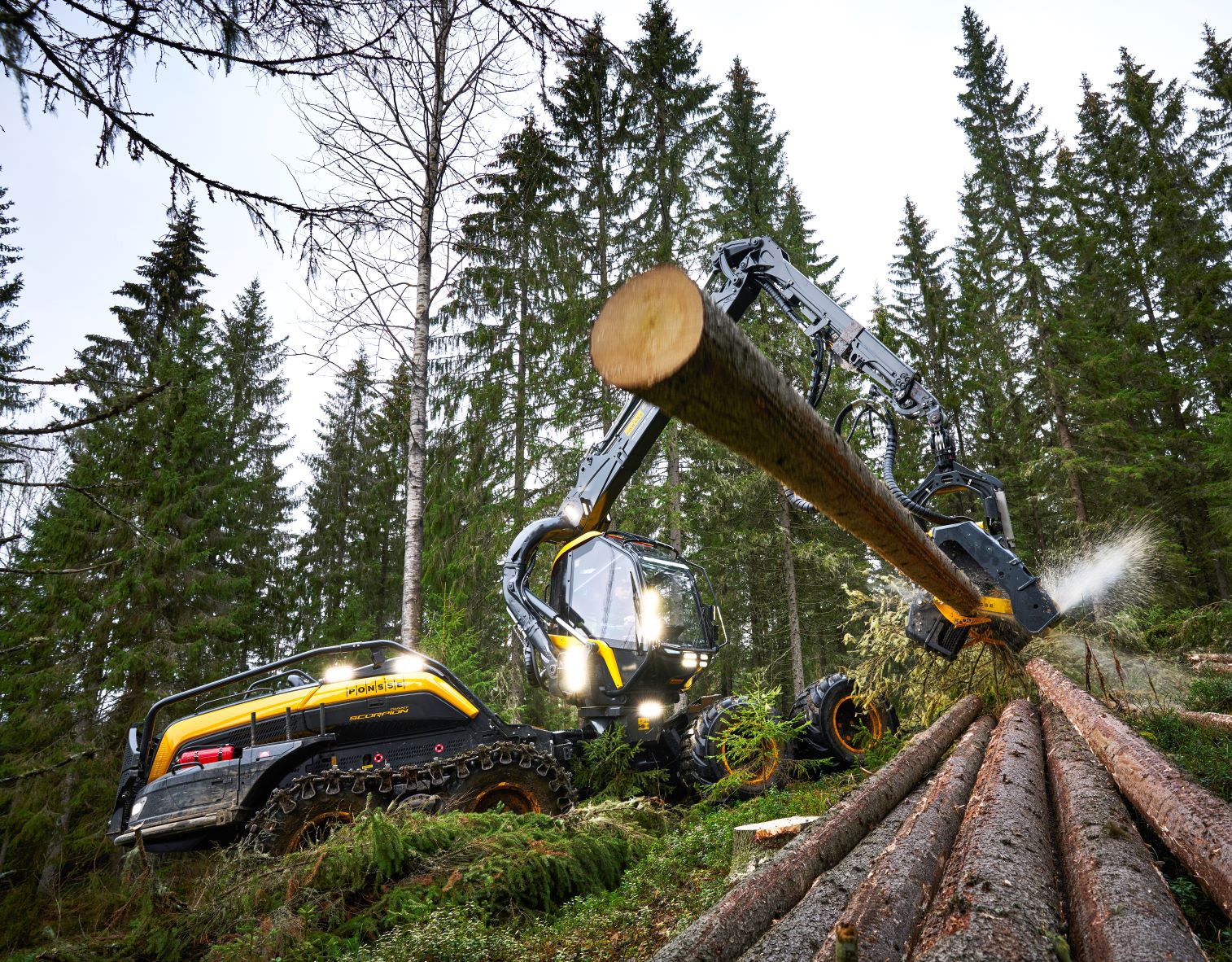 PONSSE Scorpion Giant & PONSSE Mammoth| Forest Machine Magazine