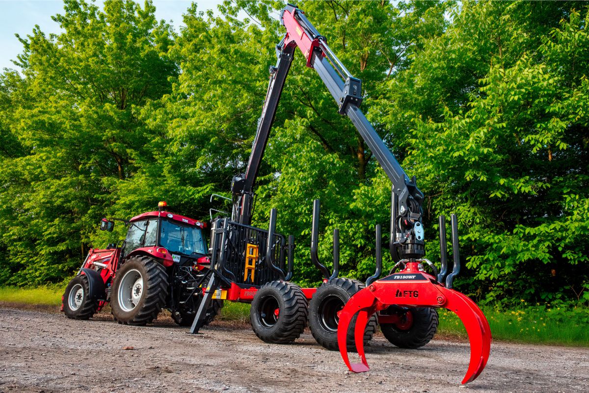 New Powerful FB84DT Timber Crane from FTG Källefall | Forest Machine ...